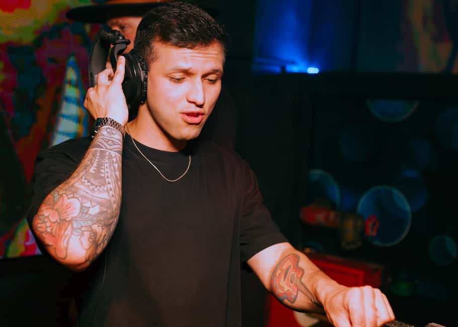 Rio de Janeiro: Unique experience at the Latin Funk Party | GetYourGuide