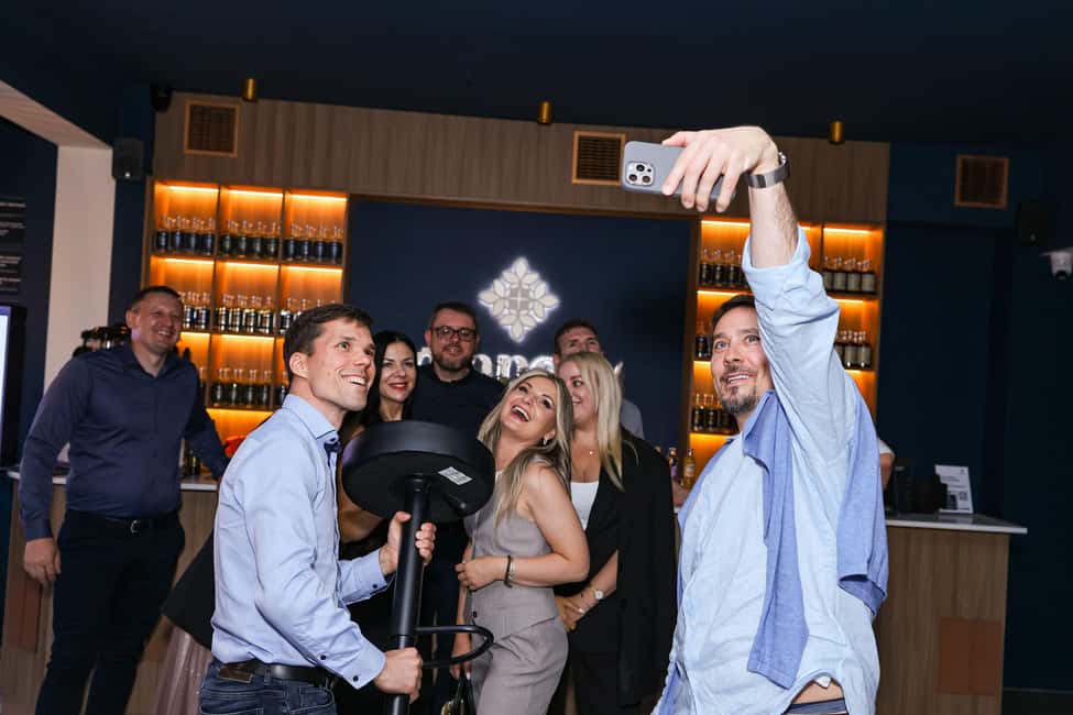 Gin-Verkostung in der Ginnery Gin Bar in Warschau | GetYourGuide