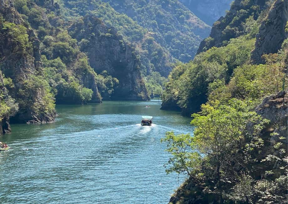 Skopje: aventura de escalada en el cañón Matka con guía | GetYourGuide