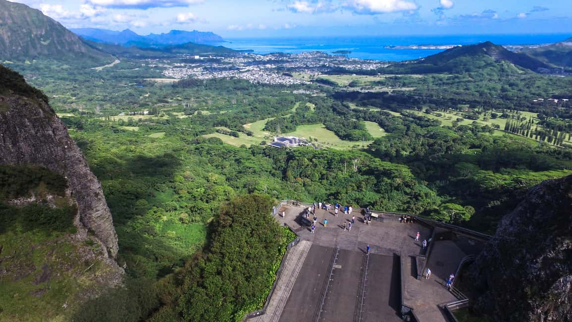 Oahu: Circle Island Tour with Lunch & Waimea Waterfall | GetYourGuide