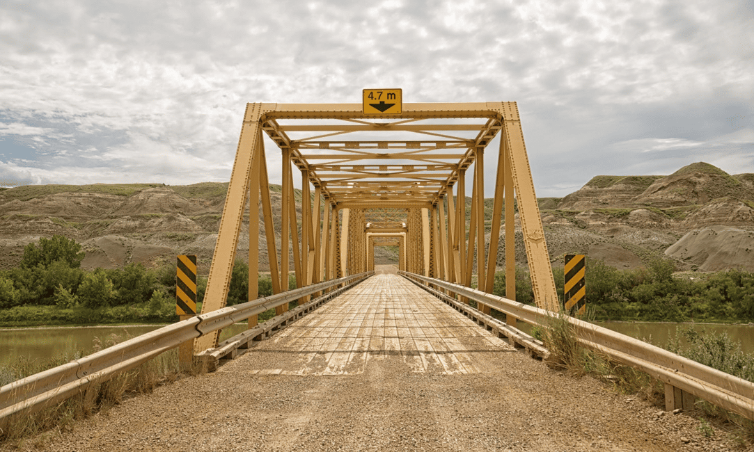 Day of Dinosaurs and Hoodoos From Calgary to the Badlands | GetYourGuide