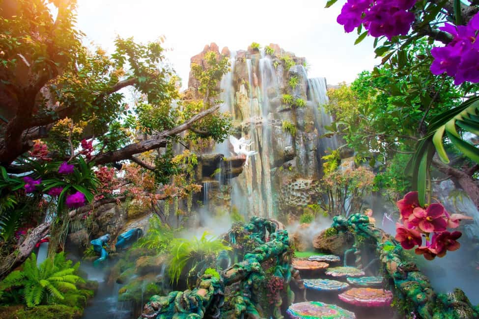 Chiang Mai: Chiang Rai Famous Temples & Hot Springs Day Trip | GetYourGuide