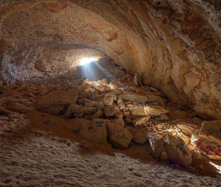 Guided Tour of Qatar’s Crystal Depths Natural Cave | GetYourGuide