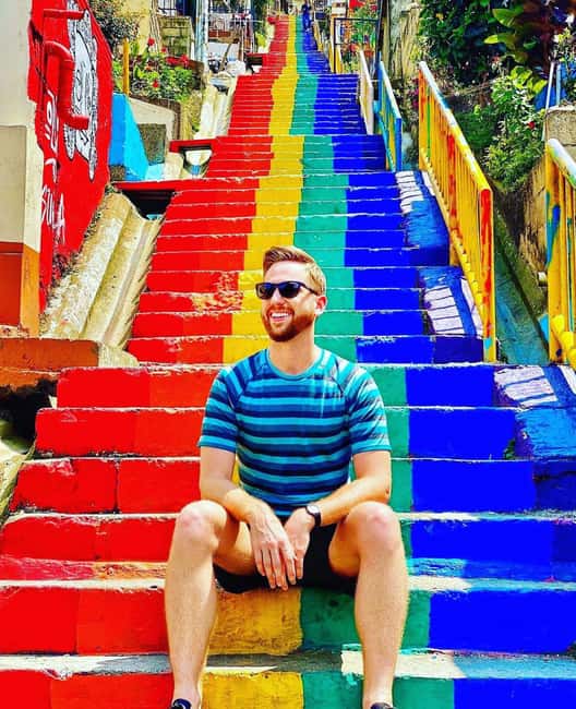 Medellín: Comuna 13 Tour La Verdadera Historia y Comida Callejera ...