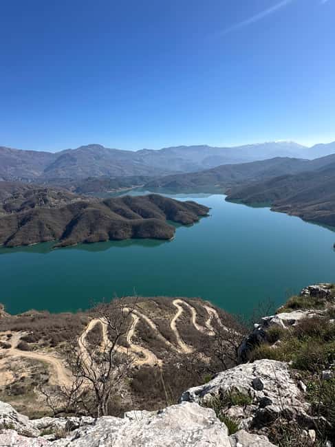 Z Durres: Výlet k jezeru Bovilla s terénním vozem 4x4 a volitelnou pěší ...