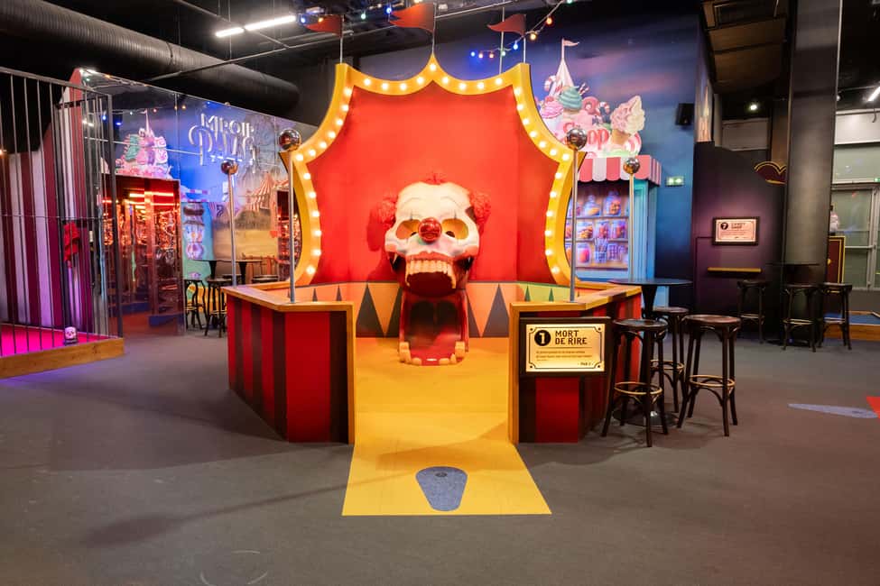 9-hole Crazy Golf in Bordeaux | GetYourGuide