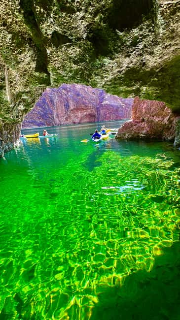 Willow Beach: 5 Coves & 2 Caves Emerald Cave Kayaking Tour | GetYourGuide