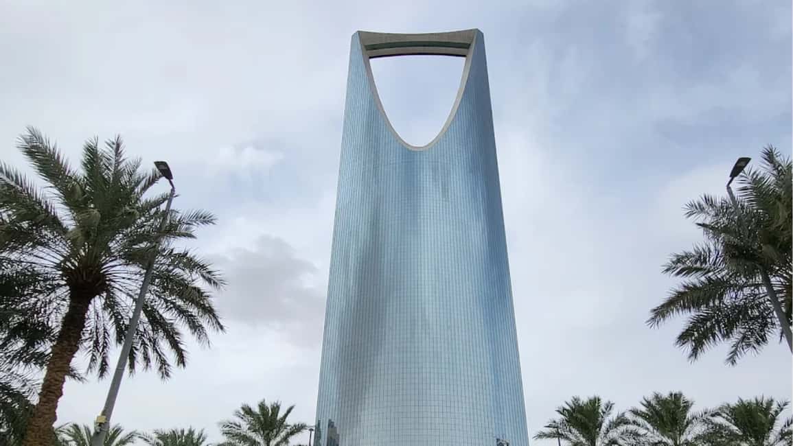 Premium Riyadh Full-Day Sightseeing Tour with Kingdom Tower | GetYourGuide