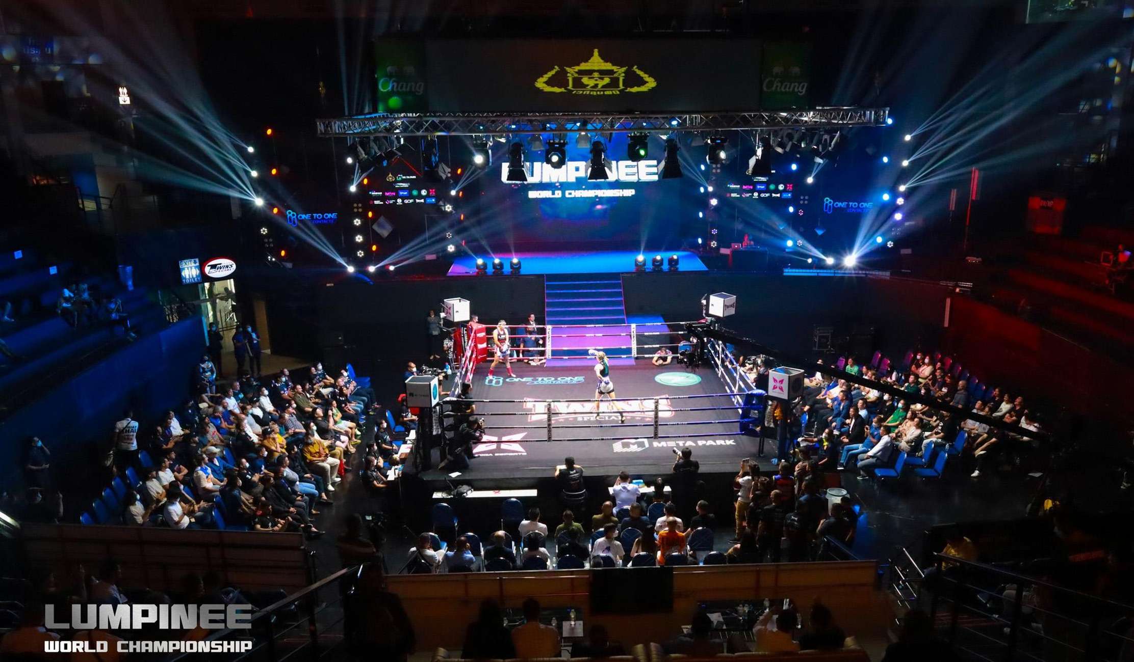Lumpinee Boxing Stadium in Bangkok: Schedule & Tickets