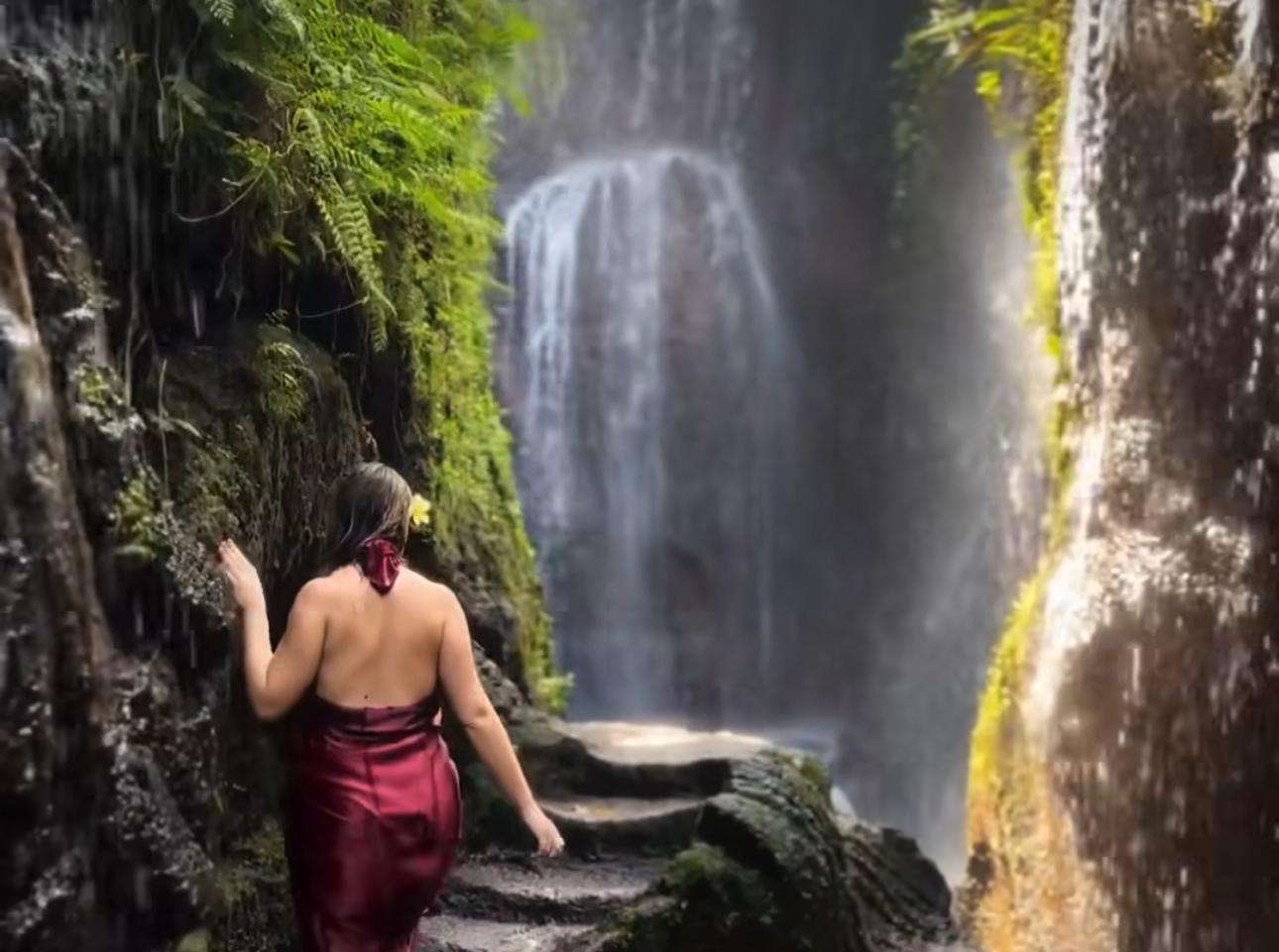 Taman Beji Griya Waterfall: Holy Bathing/Soul Retreat Ritual | GetYourGuide