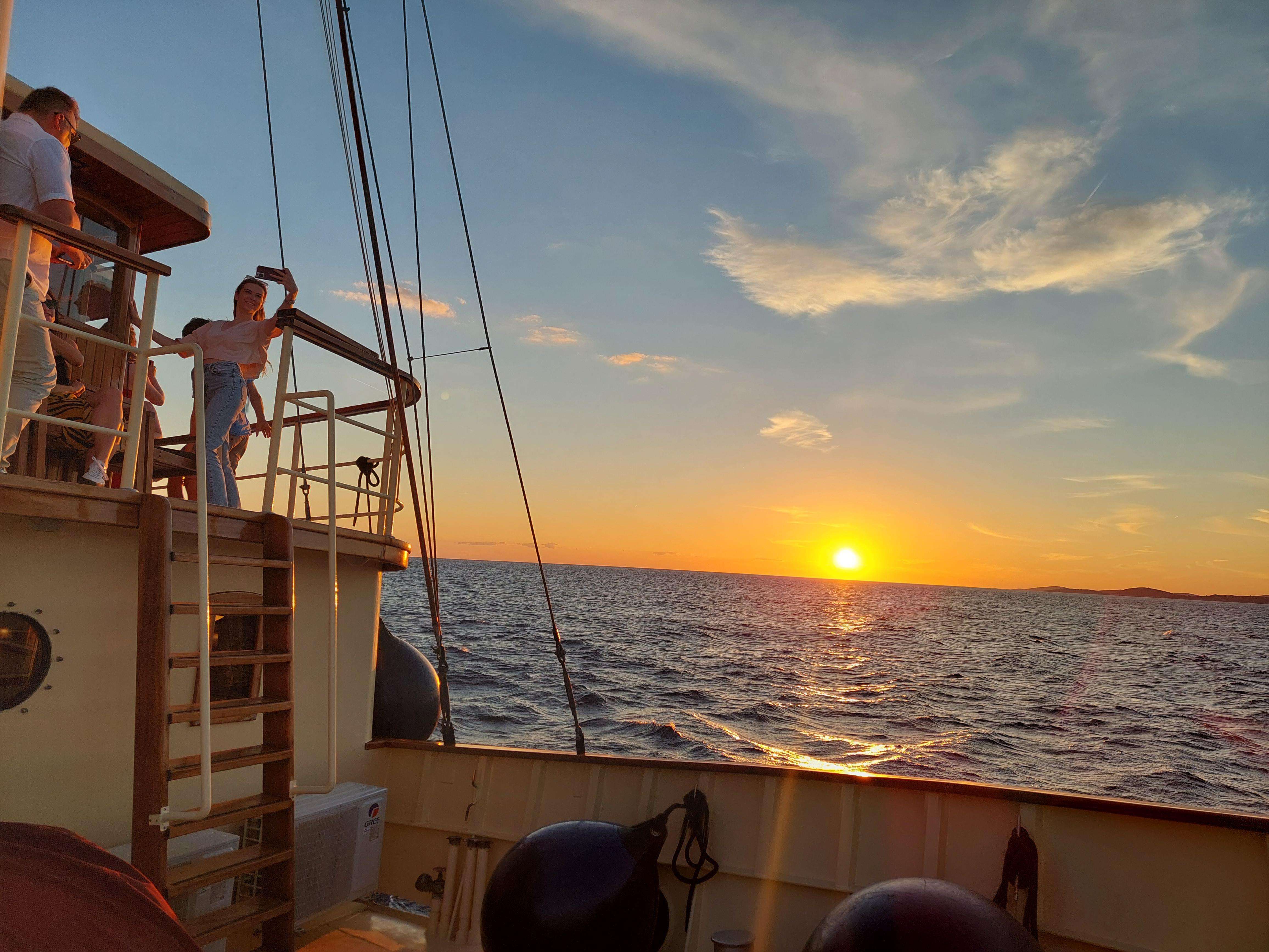 Split:Sunset Cruise with Live Music | GetYourGuide