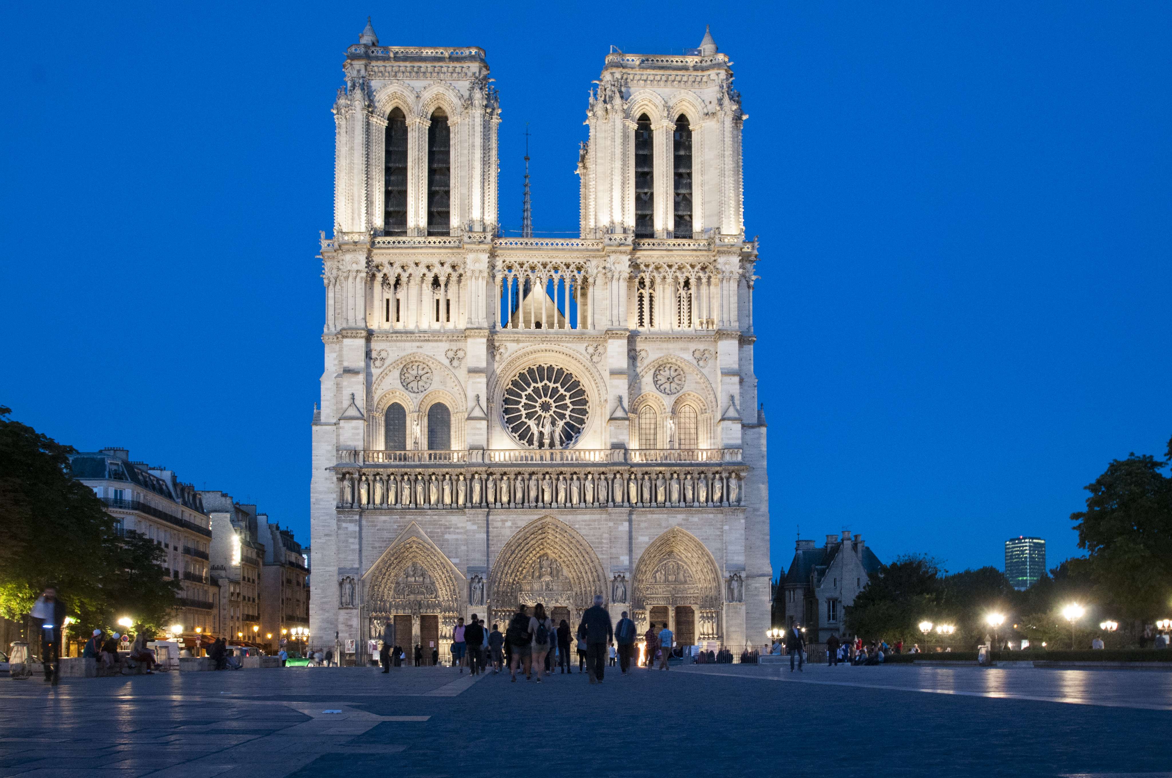 Paris: Ghosts, Legends & Mysteries Evening Walking Tour | GetYourGuide