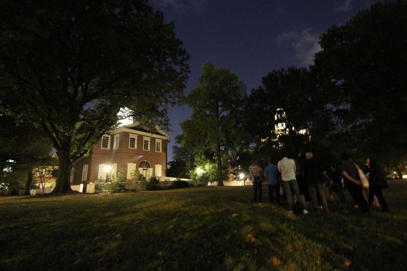 Philadelphia Ghost Tour by Candlelight | GetYourGuide