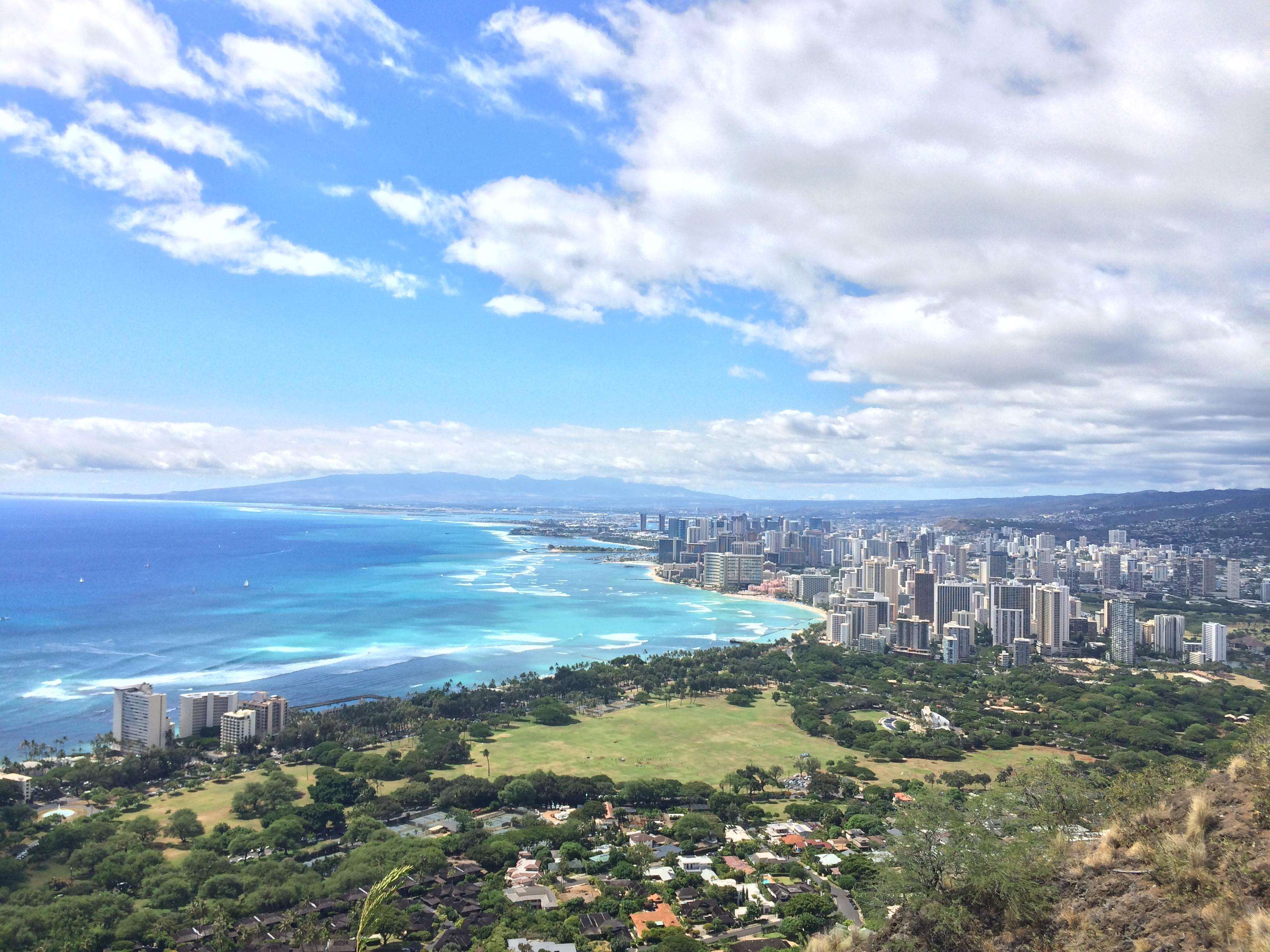Oahu: Diamond Head Sunrise Hike with Acai Bowl and Malasada | GetYourGuide