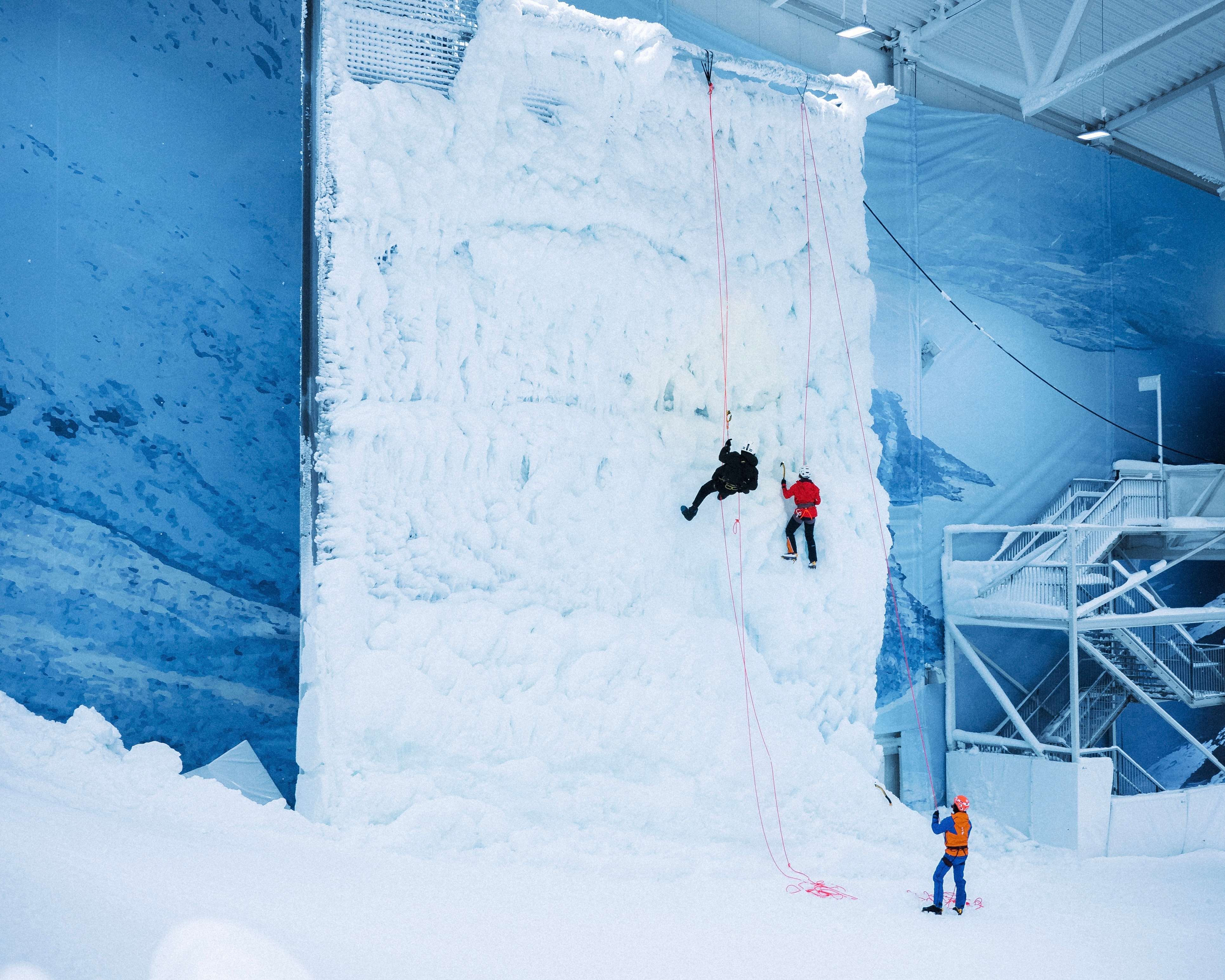 Oslo: Day Pass for Downhill Skiing at SNØ Ski Dome | GetYourGuide