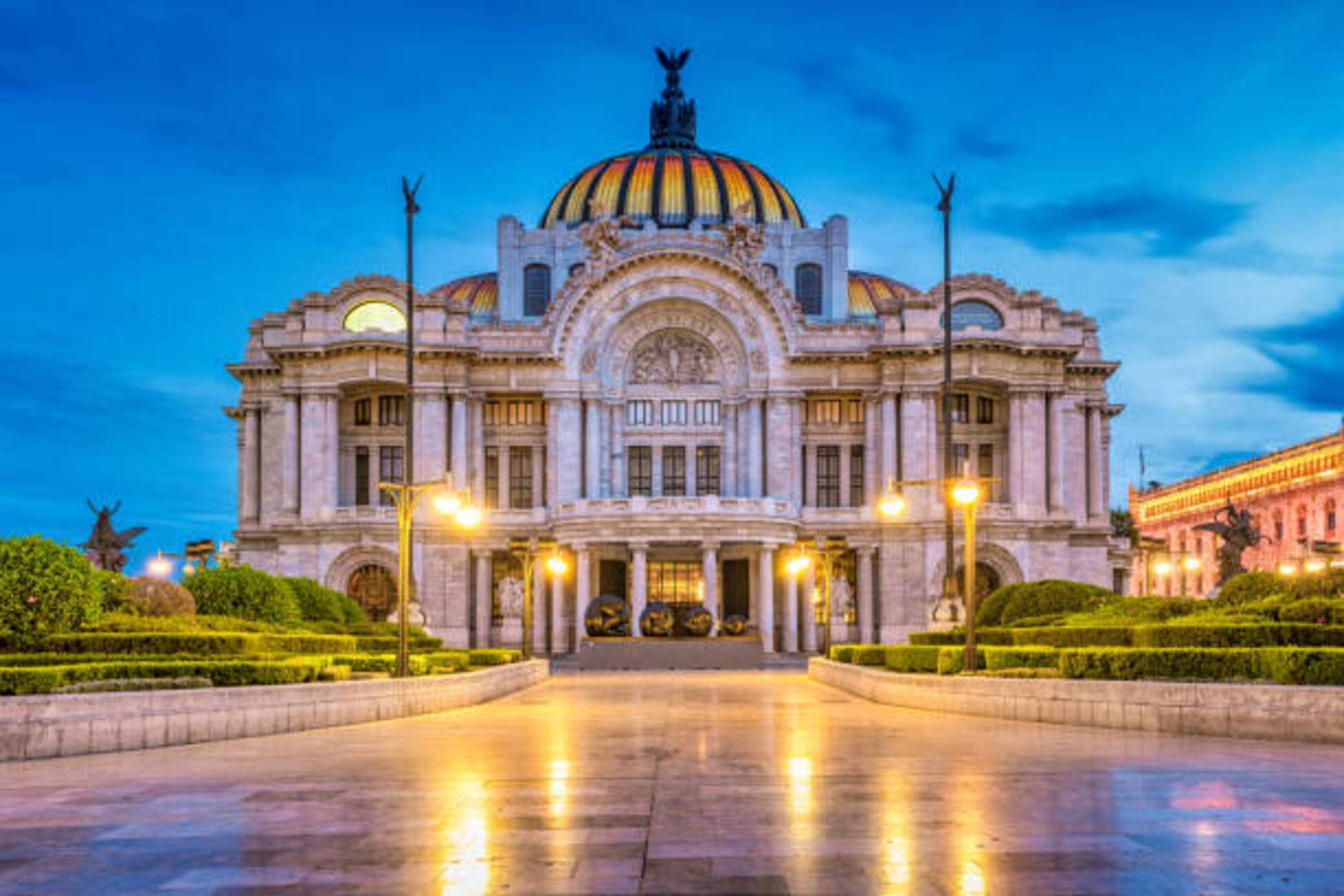 Mexico City Must-see Buildings & Palaces | GetYourGuide