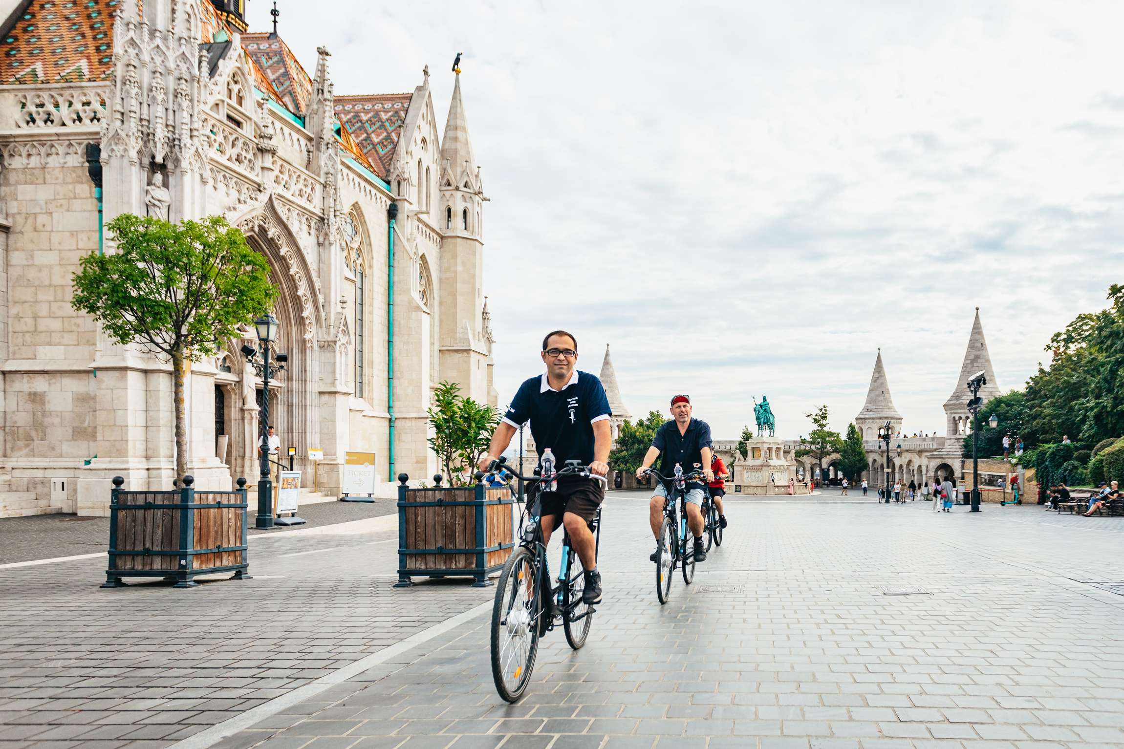 Budapest: Grand Sightseeing Bike Tour | GetYourGuide