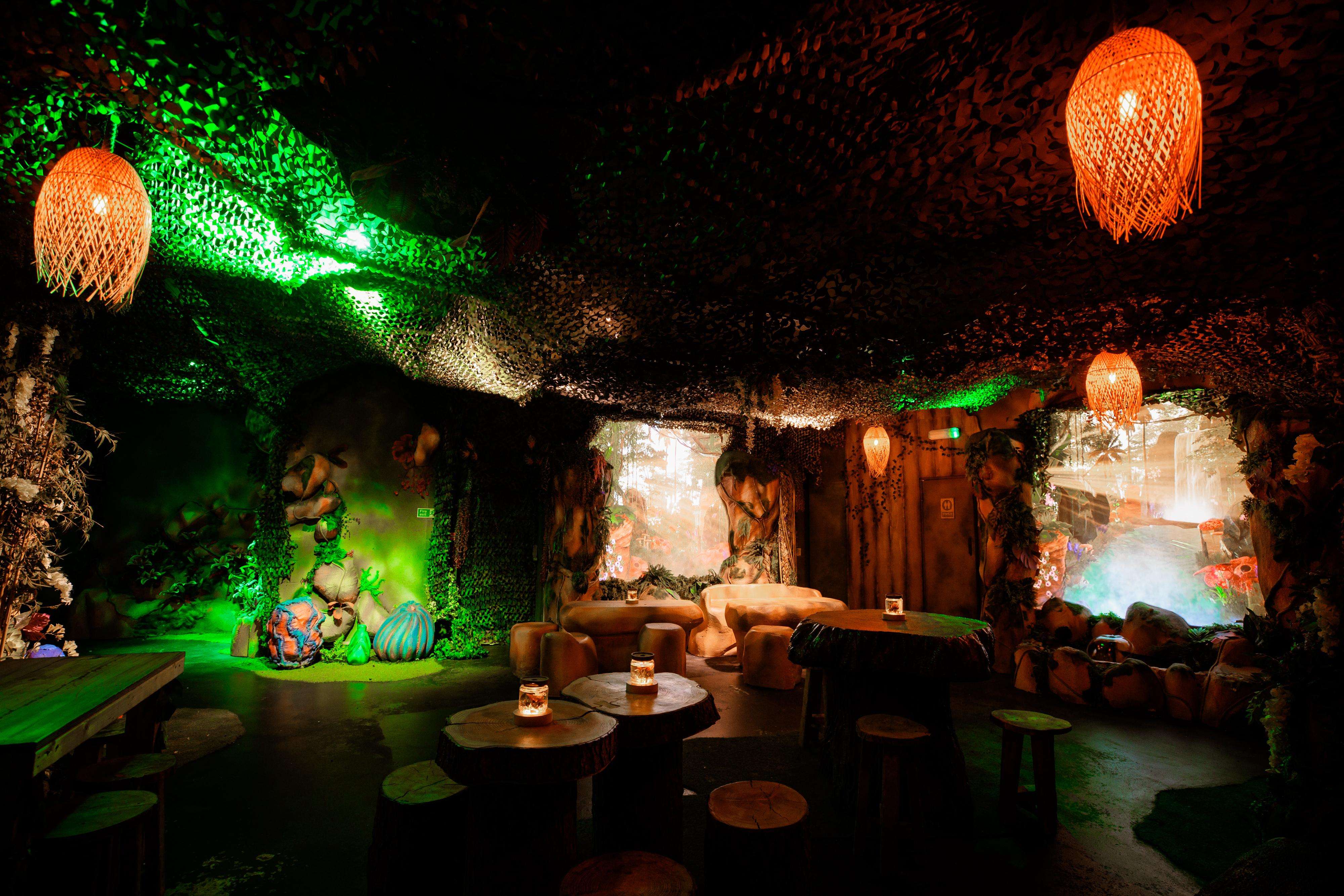 London: Avora New World Cocktail Experience with 3 Cocktails | GetYourGuide