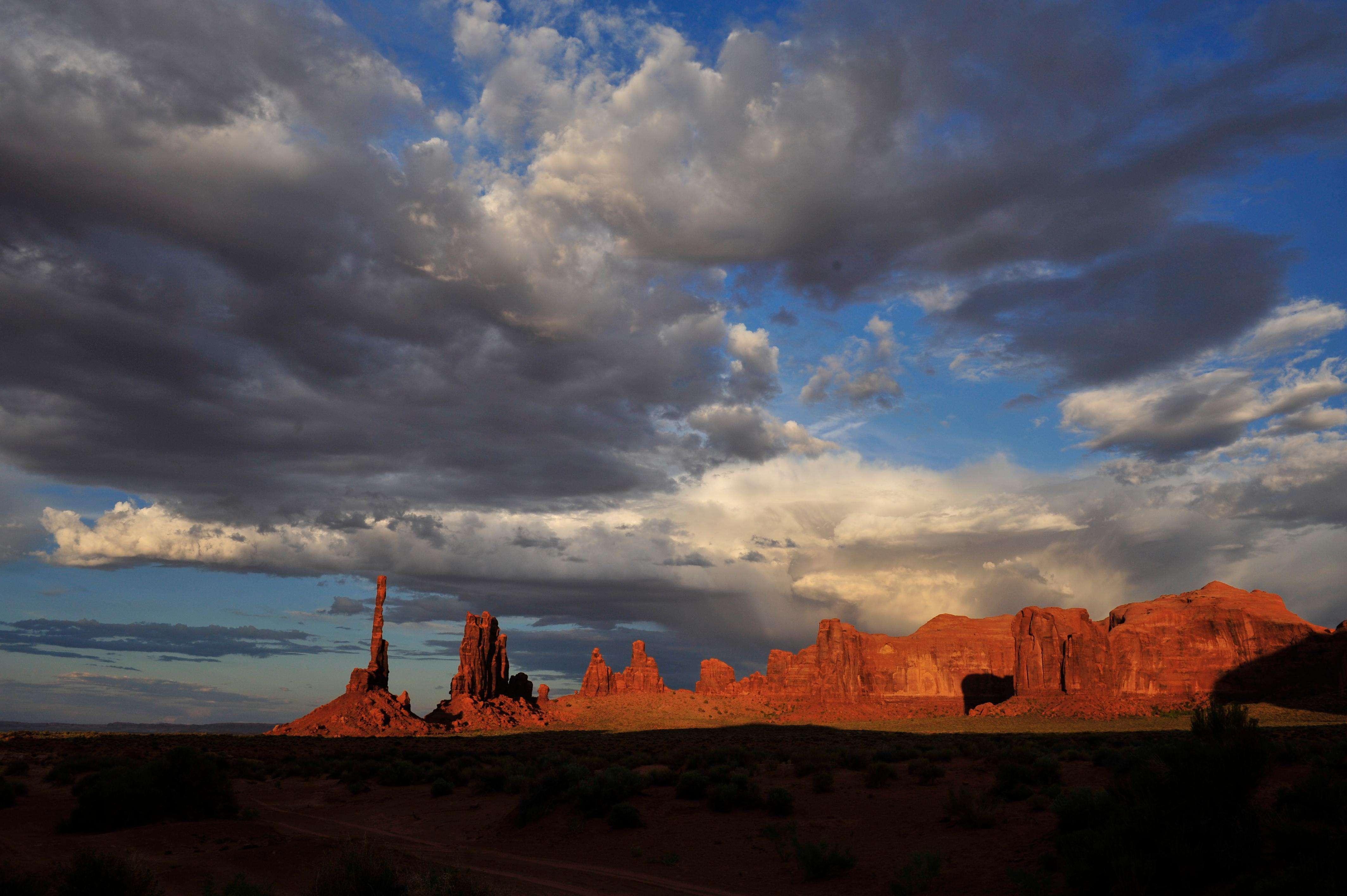 Monument Valley: Guided Sunset Tour | GetYourGuide