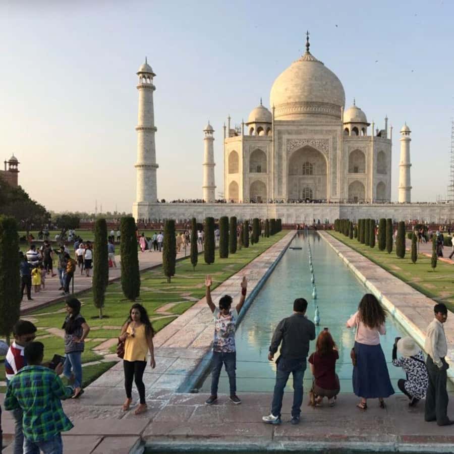 Von Agra aus: Taj Mahal bei Sonnenaufgang und Sonnenuntergang mit VIP ...