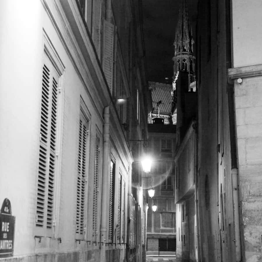 Paris: Ghosts, Legends & Mysteries Evening Walking Tour | GetYourGuide