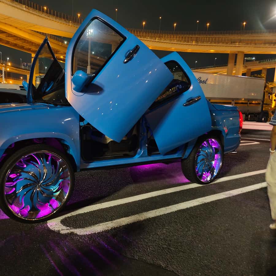 Tokyo Street Legends: Night Drive & Daikoku Car Meet | GetYourGuide