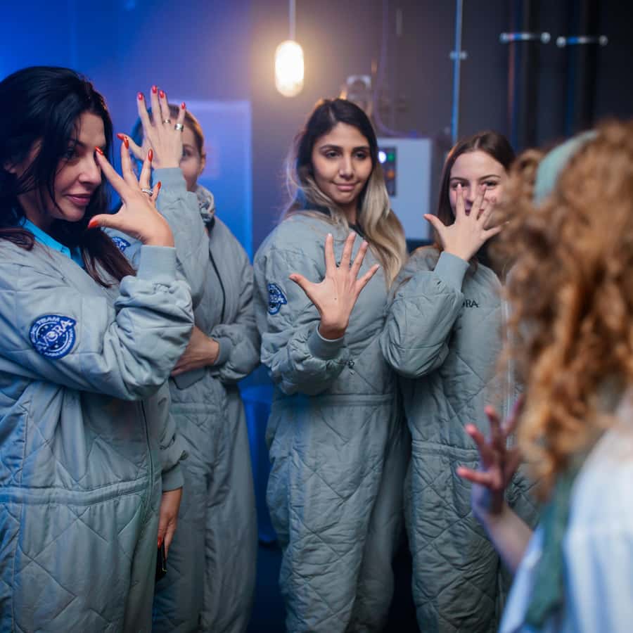 London: Avora New World Cocktail Experience with 3 Cocktails | GetYourGuide