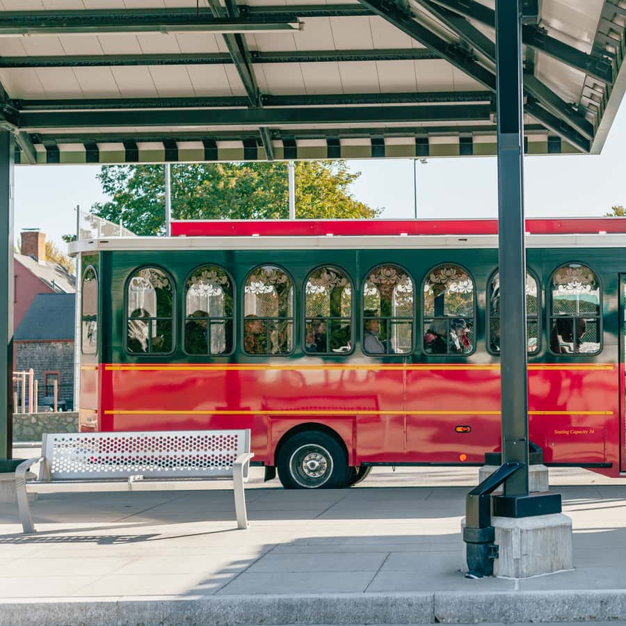 Newport: Scenic Trolley Tour | GetYourGuide