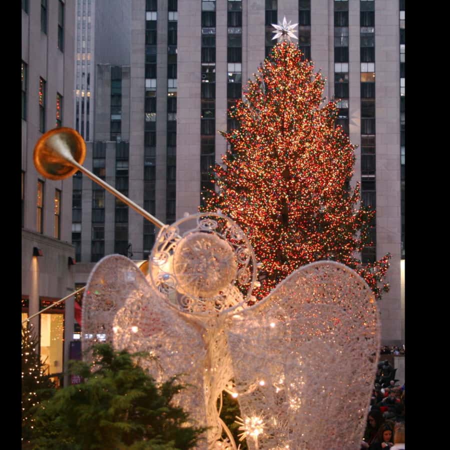 Christmas in New York: Iconic Holiday Lights Tour | GetYourGuide