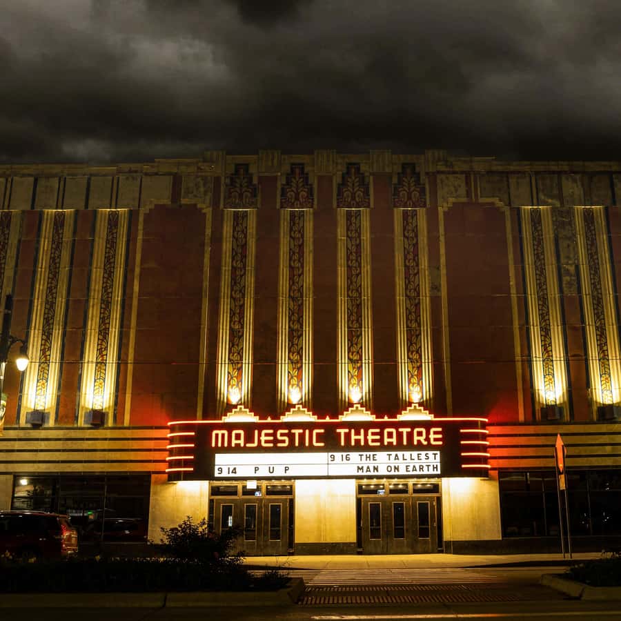 Macabre, Murder, & Mayhem in Motor City: Detroit Ghost Tour | GetYourGuide