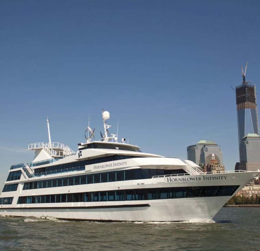 Hornblower Infinity New York New Year's Eve Party | GetYourGuide