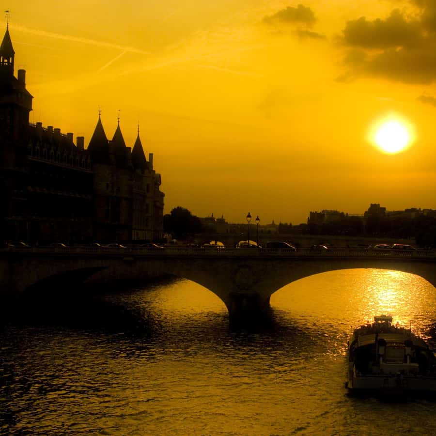 Paris: Ghosts, Legends & Mysteries Evening Walking Tour | GetYourGuide