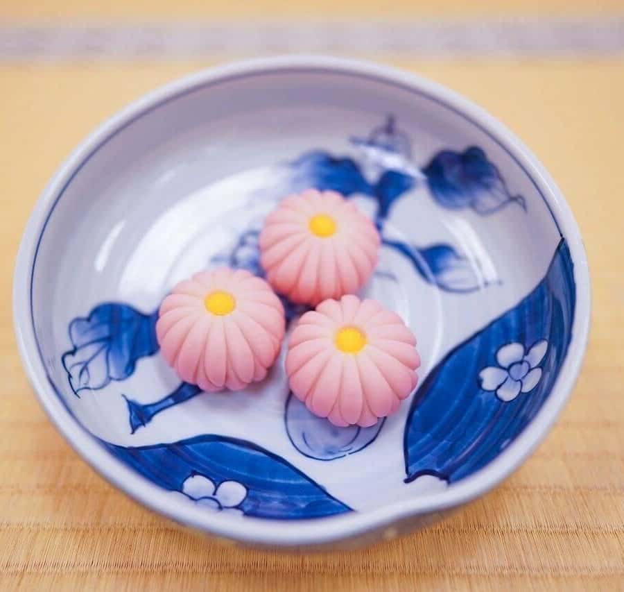 Making Wagashi (Japanese sweets) at Tokyo’s Koboji Temple | GetYourGuide
