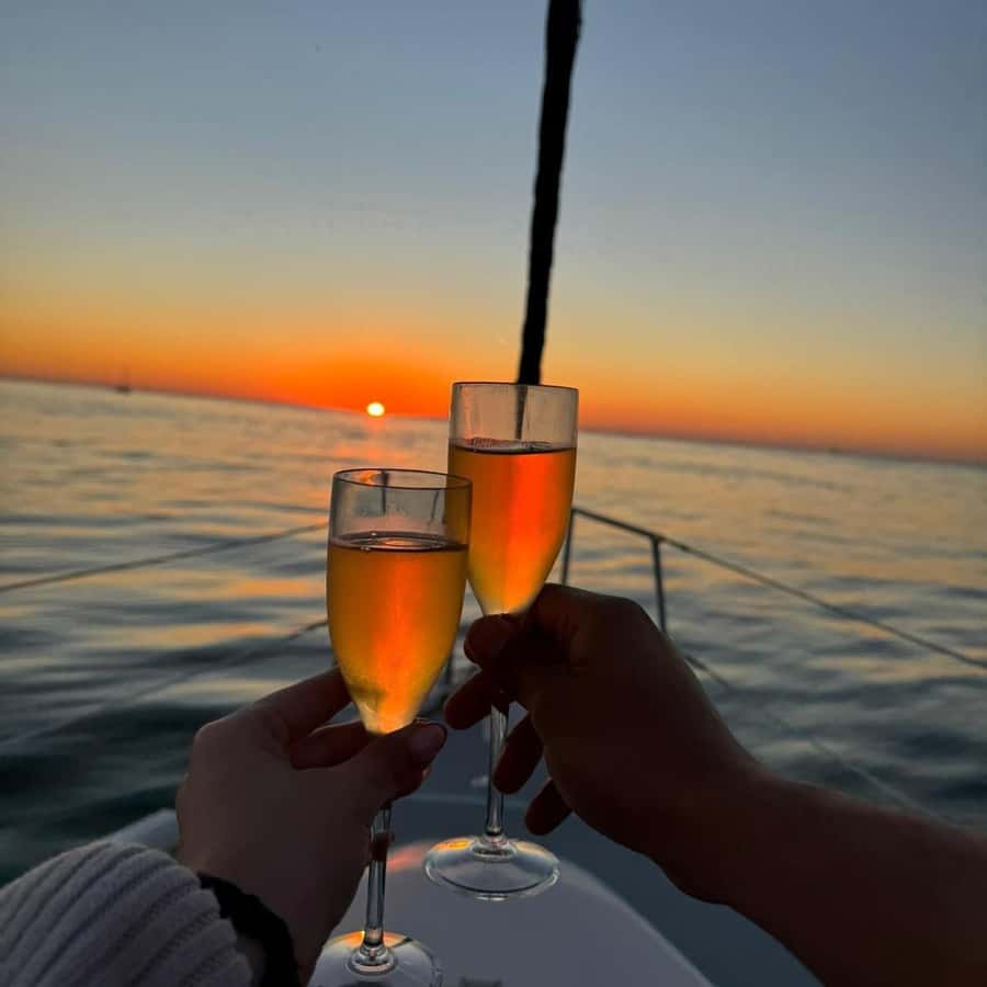 Porto Magic Sunset: Sailboat Tour, Drink&Snacks | GetYourGuide