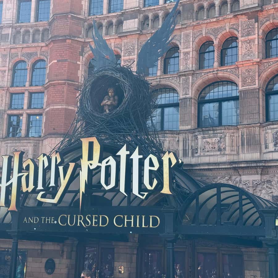 London: Harry Potter Wizarding World Filming Locations Tour | GetYourGuide