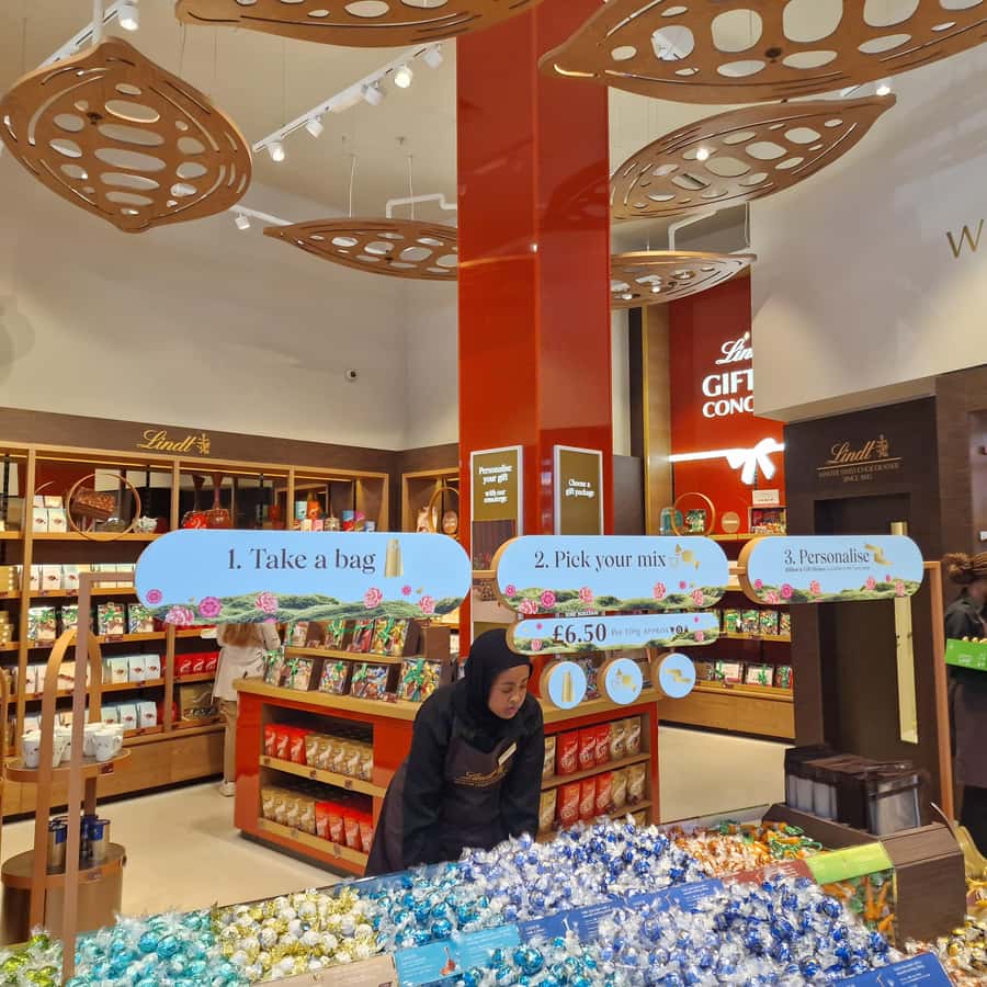 London: VIP Chocolate Tour | GetYourGuide