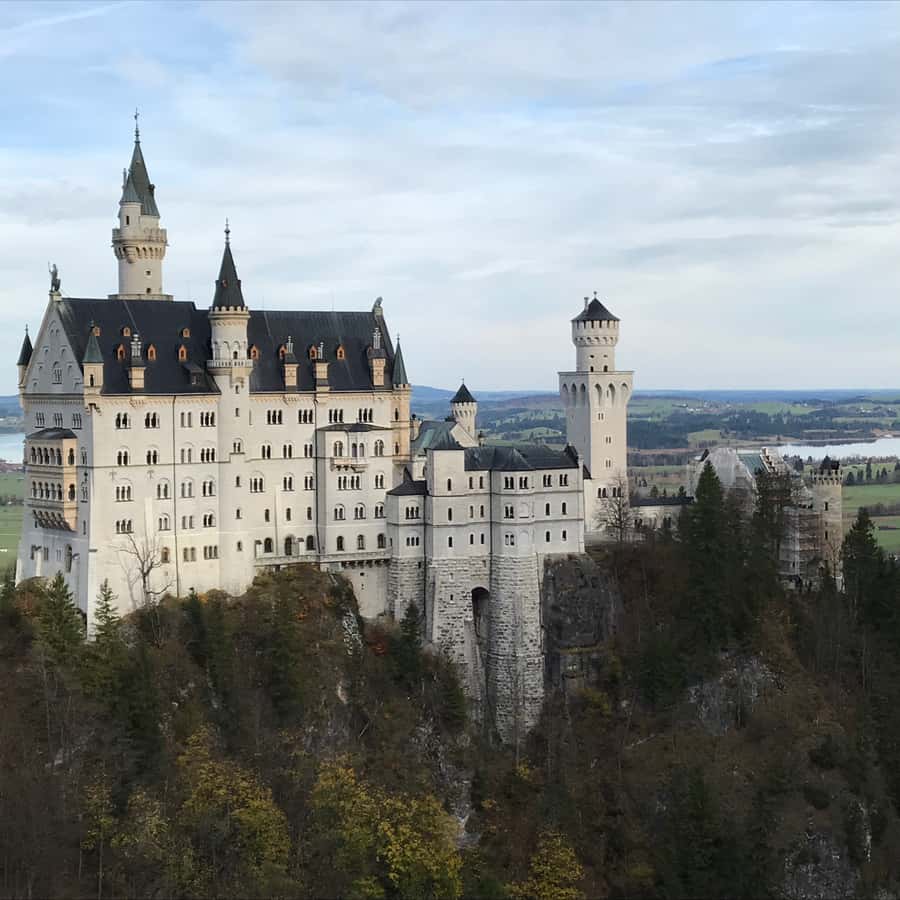 From Garmisch-Partenkirchen: Neuschwanstein Castle Tour | GetYourGuide