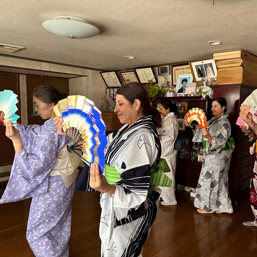 Tokyo: Authentic Japanese Dance Class, Kimono & Souvenirs | GetYourGuide