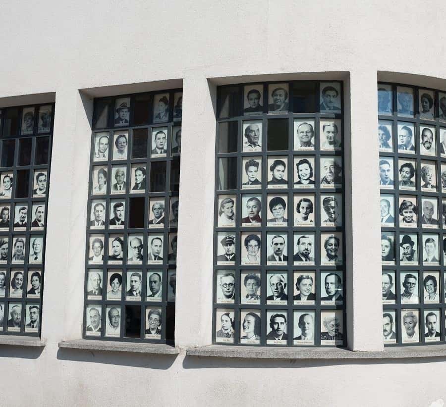 Krakow: Short River Cruise & Schindler's Factory Guided Tour | GetYourGuide