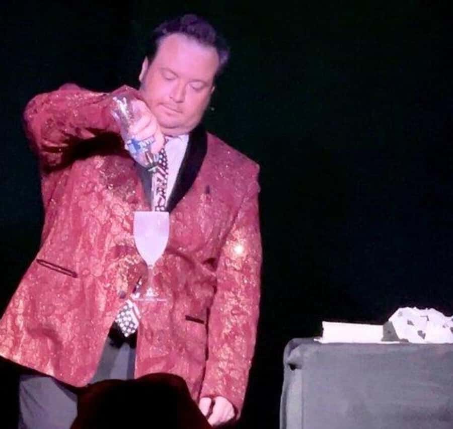 Pigeon Forge: Steven Best's Unbelievable Magic Show | GetYourGuide
