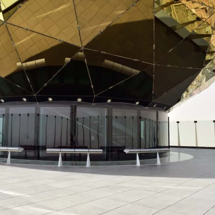 Riyadh: Dining Experience at The Globe Restaurant | GetYourGuide