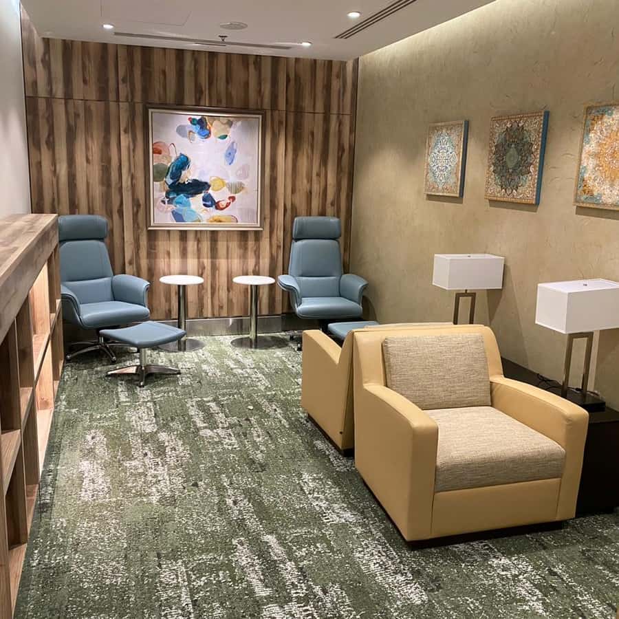 Jeddah Airport (JED): Premium Lounge Access | GetYourGuide