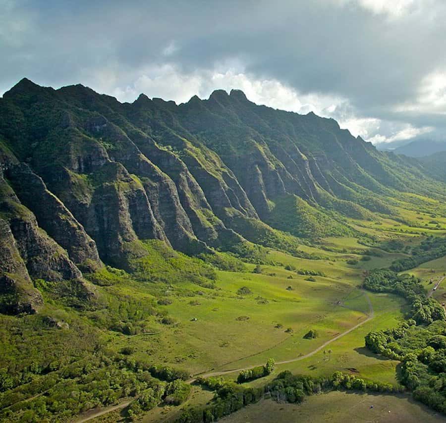 Oahu: Kualoa Movie Sites, Jungle, and Buffet Tour Package | GetYourGuide