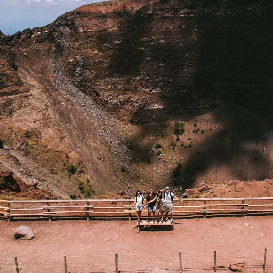 Excursion facile au Vésuve depuis Naples ou Pompéi | GetYourGuide