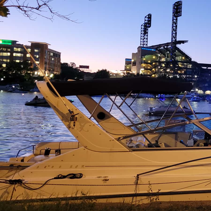 Pittsburgh: Private Yacht River Cruise with Captain and BYOB | GetYourGuide