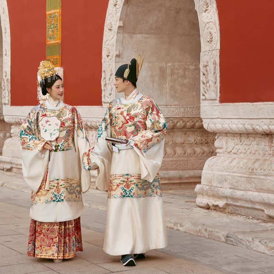 Beijing Traditional Hanfu Experience & Photoshoot for Groups | GetYourGuide