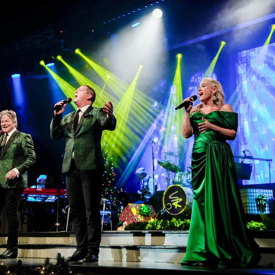N. Myrtle Beach: Greg Rowles Legacy Theatre Christmas Show | GetYourGuide