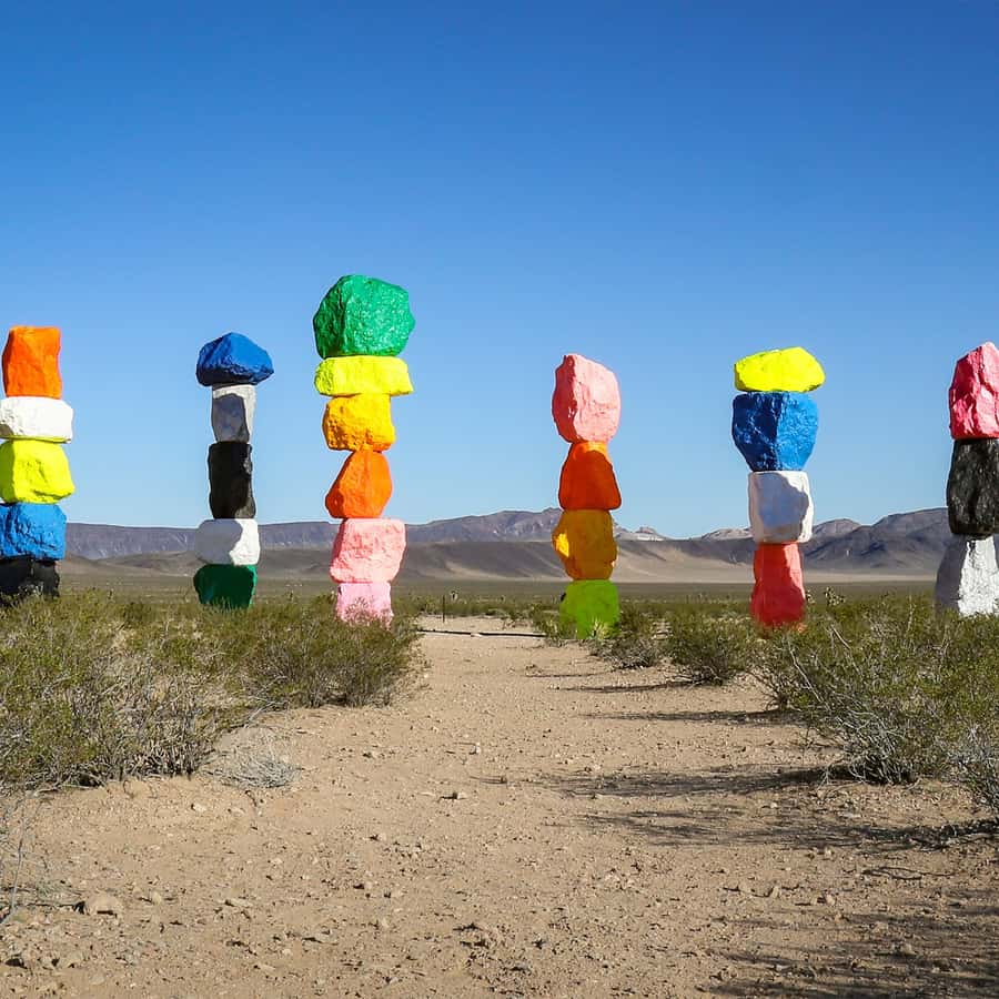 Las Vegas: Las Vegas Sign + 7 Magic Mountains + Photoshoot | GetYourGuide