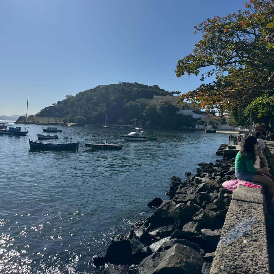 Rio de Janeiro: Tour de moto + Visita à favela Santa Marta | GetYourGuide