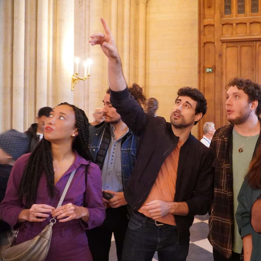 Visite guidée de la cathédrale Notre-Dame de Paris avec accès programmé ...